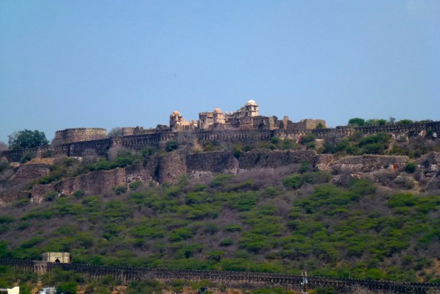 A Visit to Chittorgarh Fort | The Independent Tourist